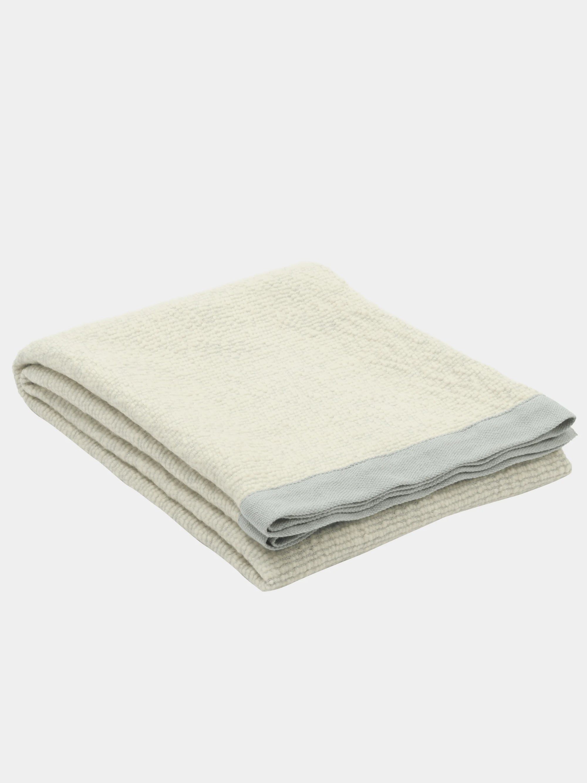 Thread Throw - CA Modern Home