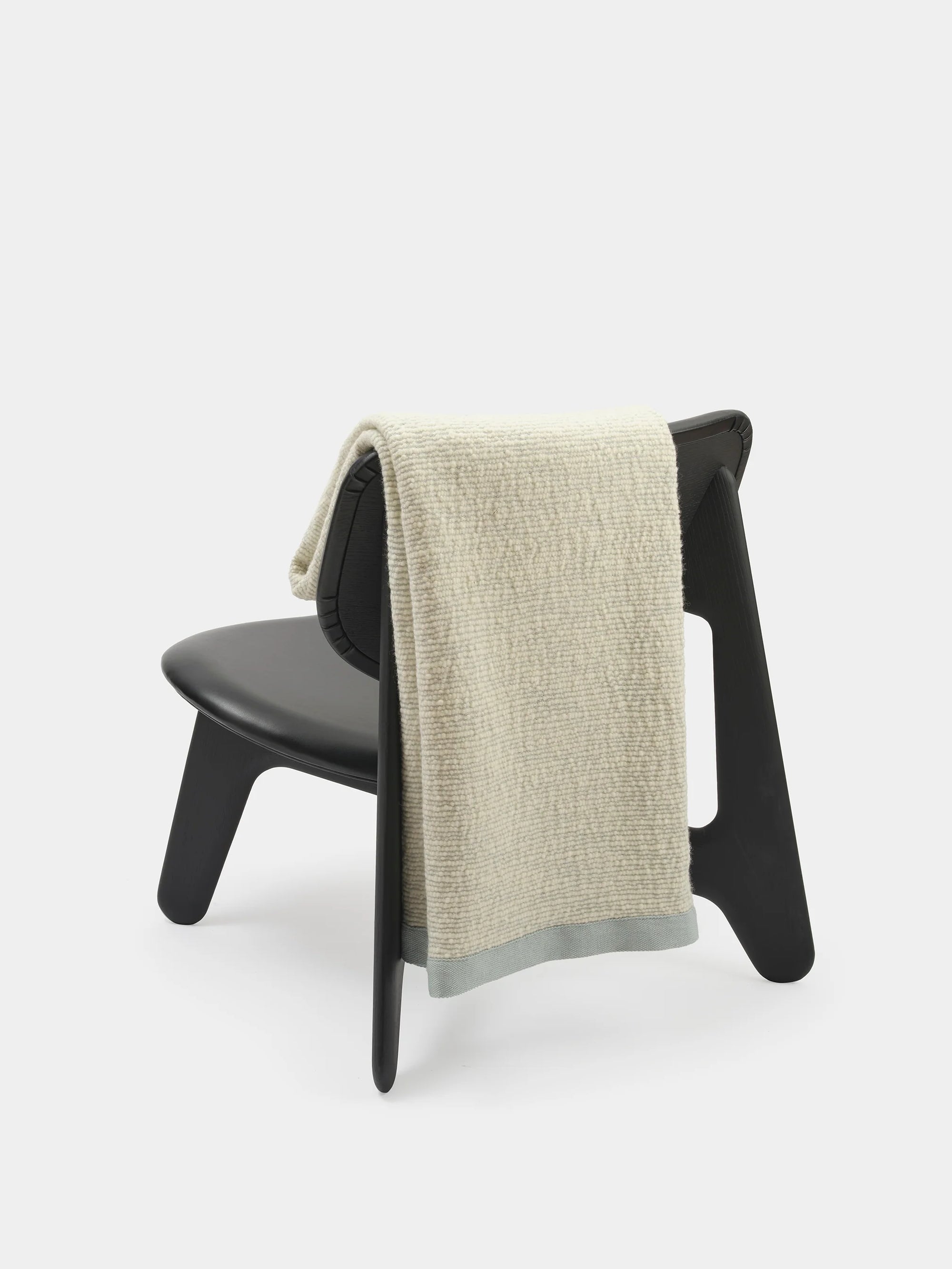 Thread Throw - CA Modern Home